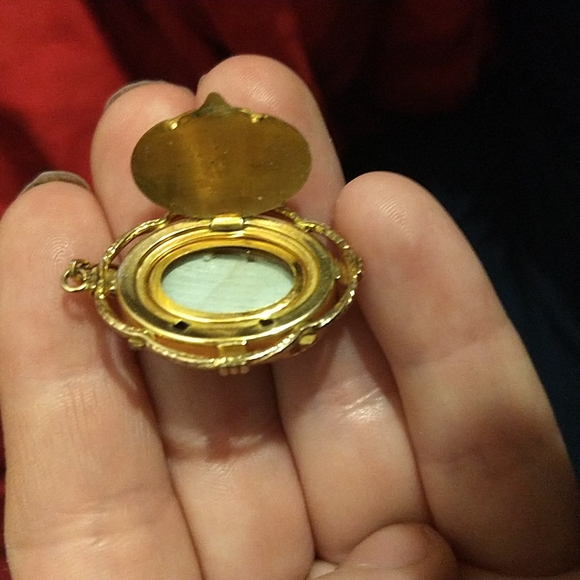 Jewelry | Vintage Gold Filled Carved Cameo Hidden Locket Pendant Charm ...